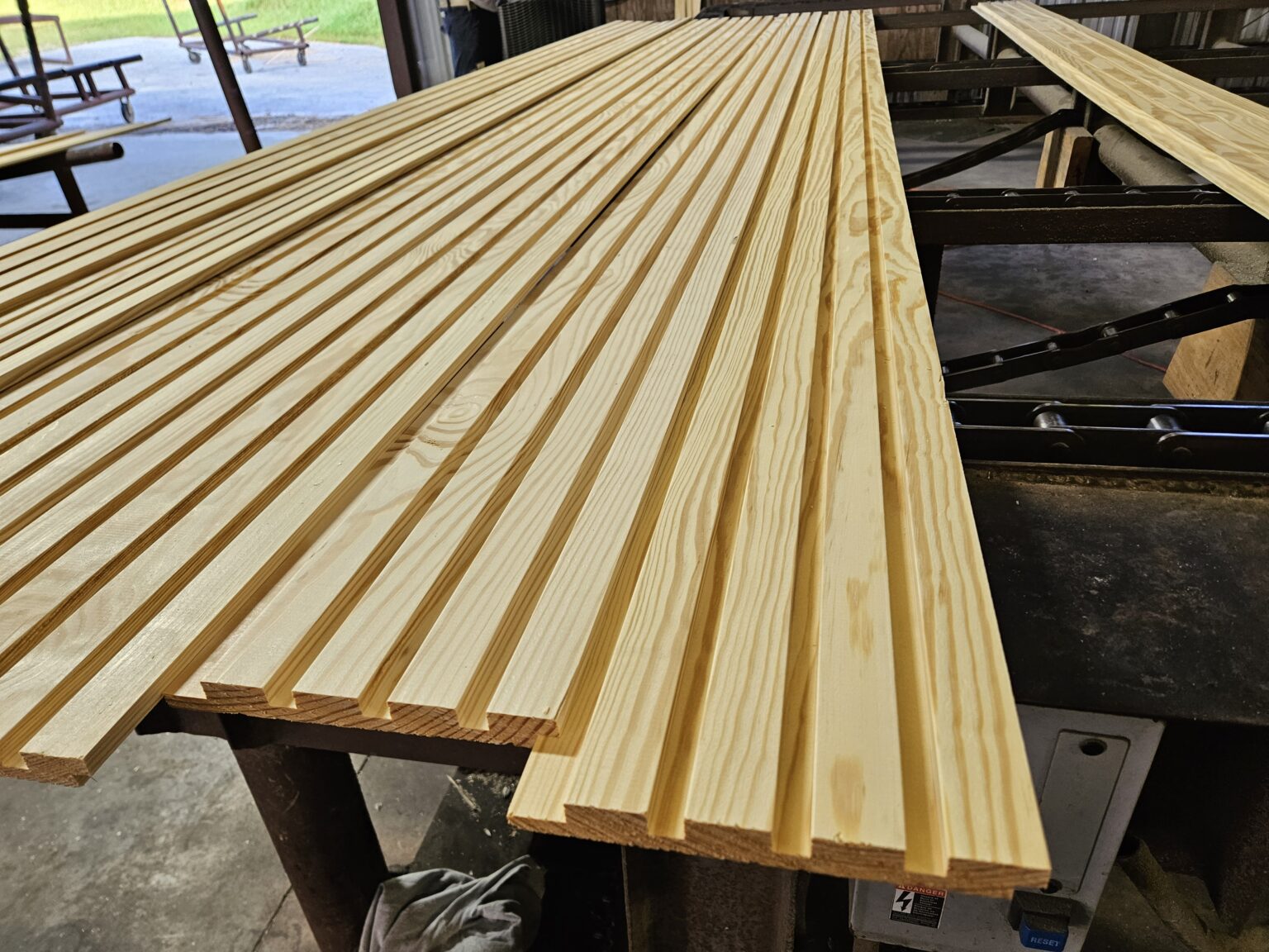 Walls & Ceilings | Heart Pine Floors | Southern Pine